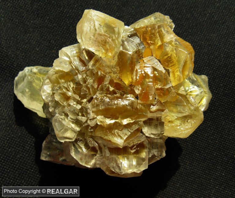 GYPSUM - Minerał Gips