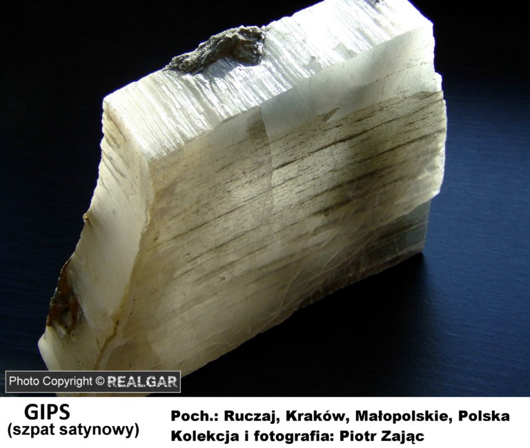 GYPSUM - Minerał Gips